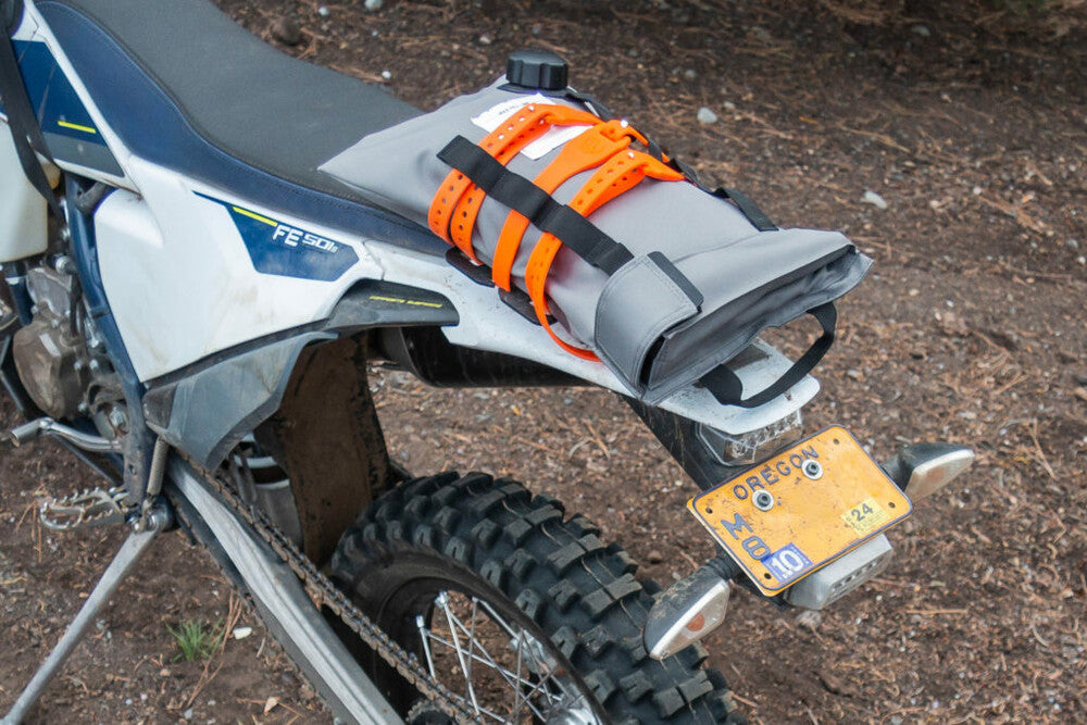 GIANT LOOP ARMADILLO LIQUID RESERVOIR BAG 1 GAL